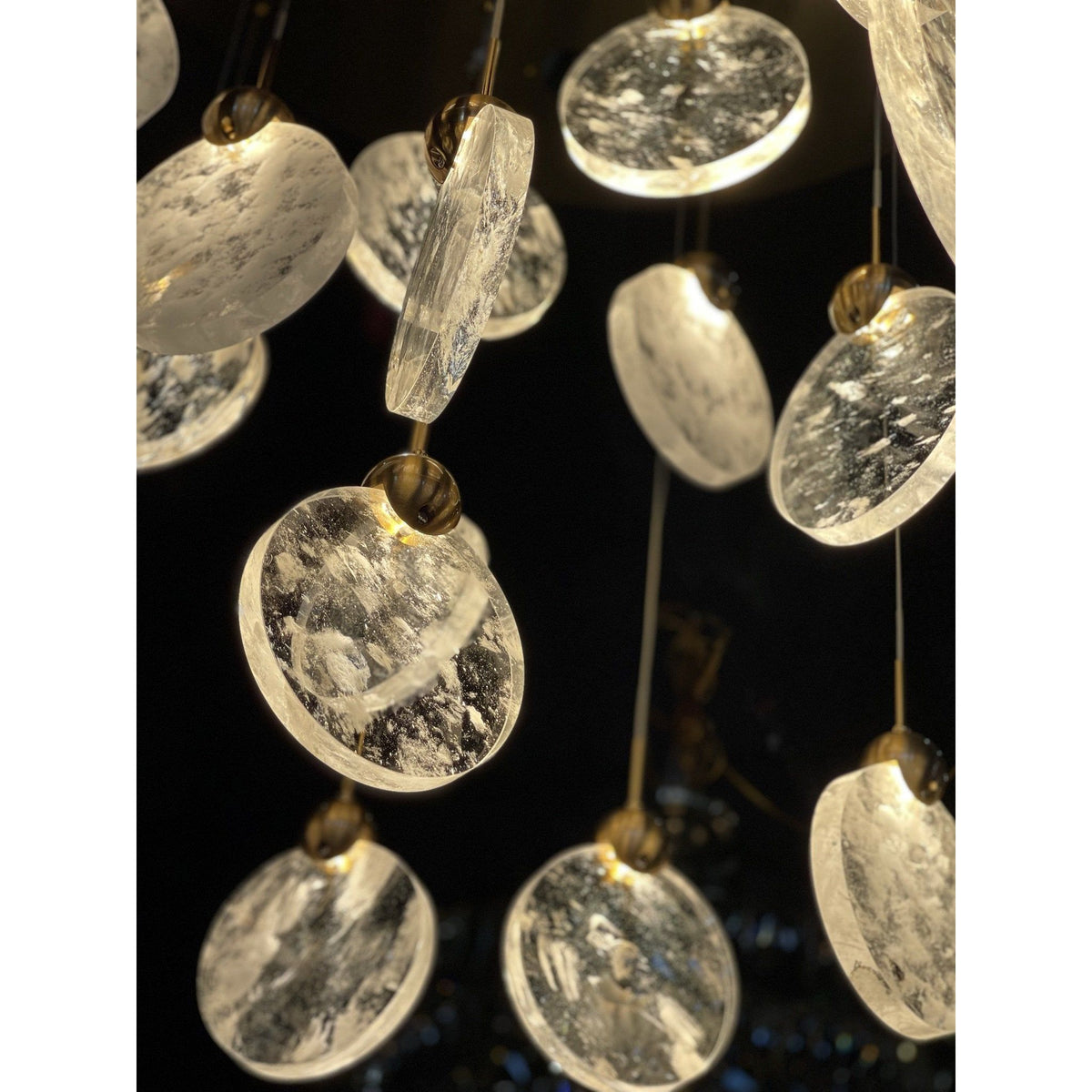 Aurora Cloud Glass Cluster LED Pendant Light